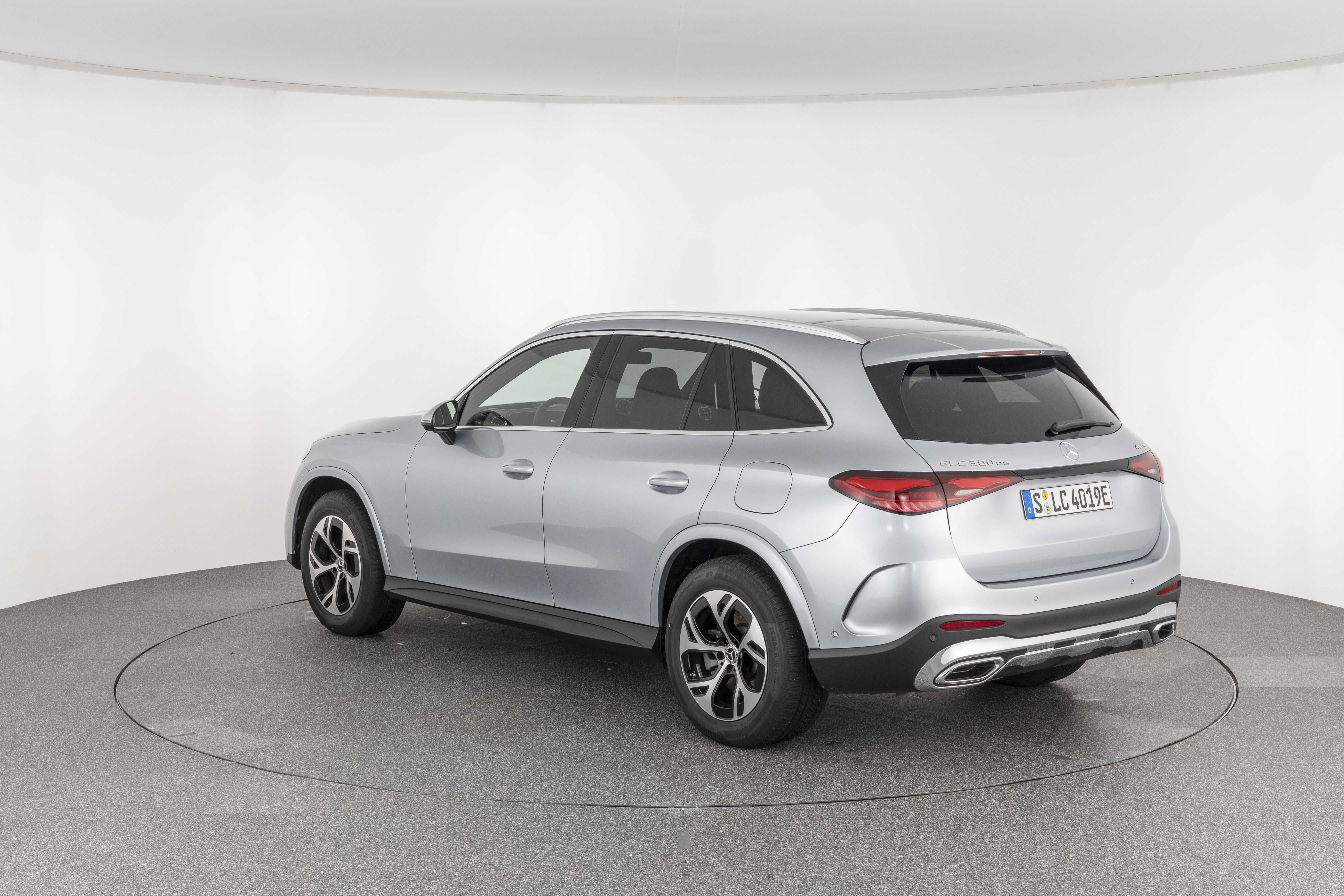Test e Recensione MERCEDES GLC 300 DE HYBRID EQ 4MATIC ADVANCED ...