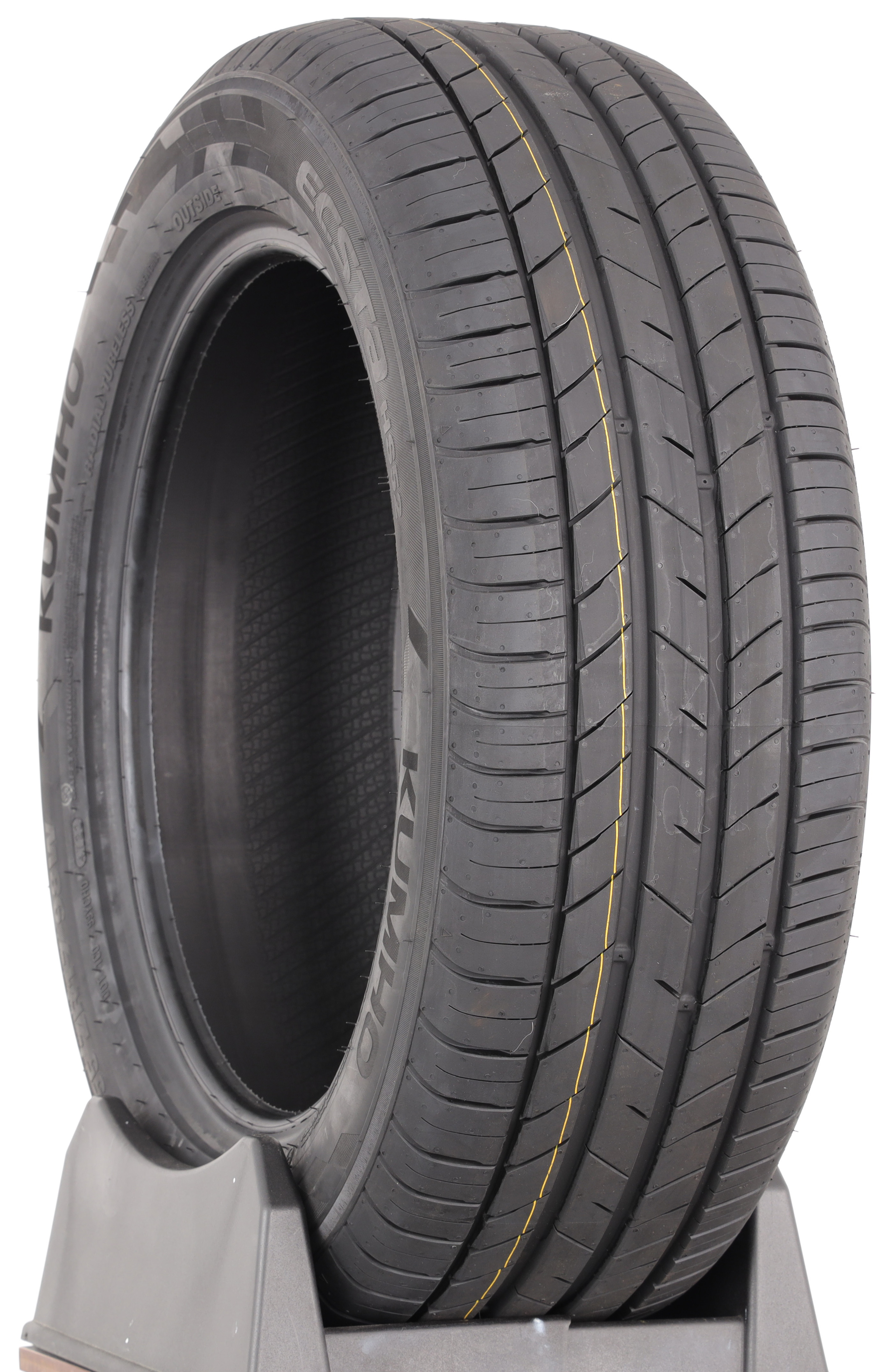 Test e Recensione KUMHO ECSTA HS52 | Altroconsumo